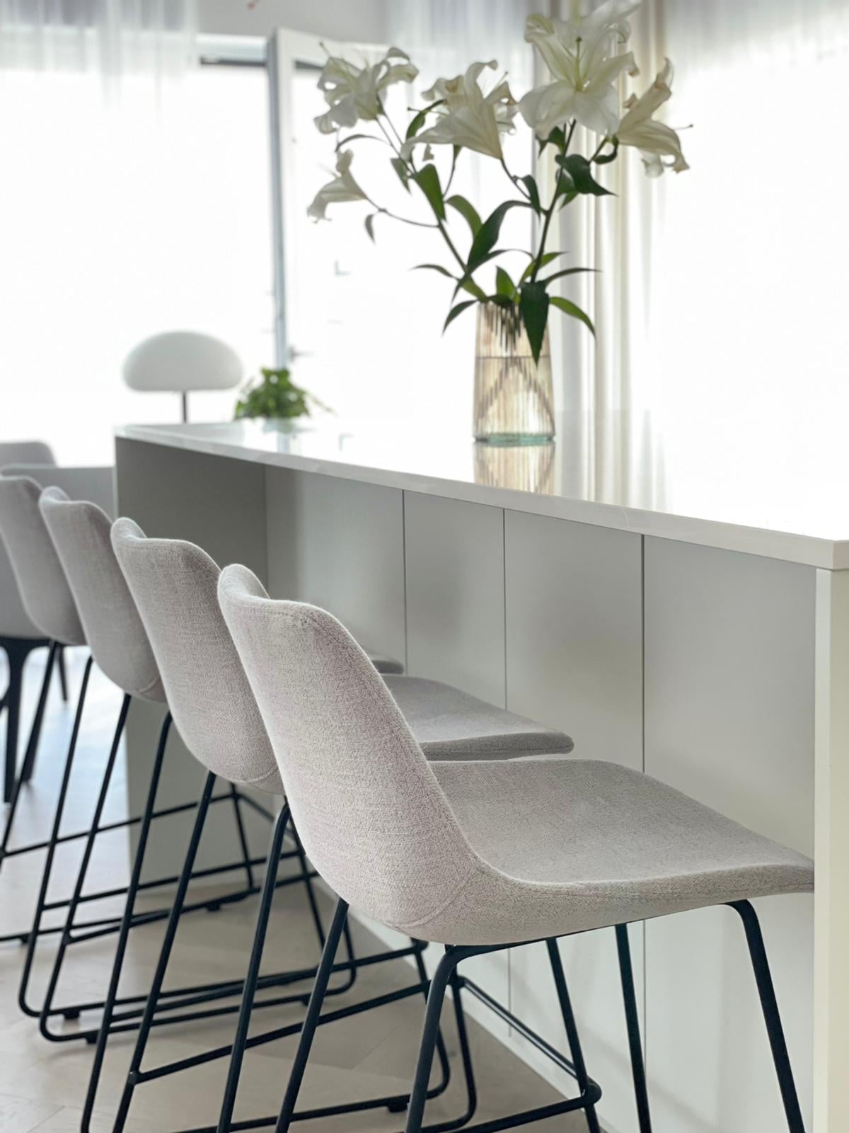 Krzesło w roli głównej - Claudie Design - Salon meblowy Gusma Home Poznań